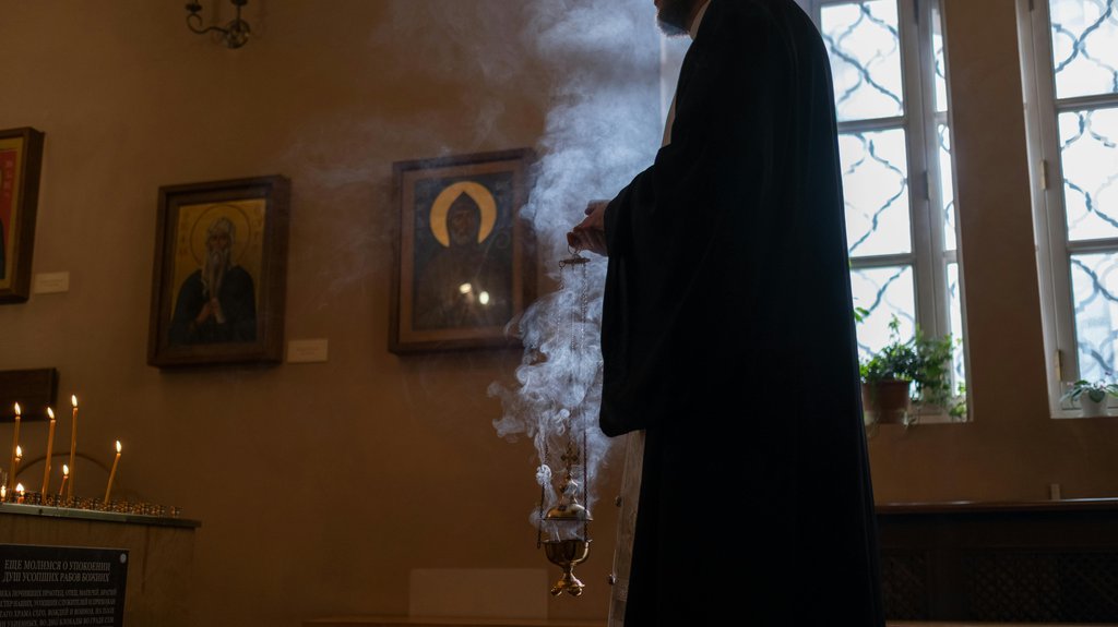 PRAVOSLAVLJE: Zašto ne valja da se u jednoj kući slave DVA SVECA? 🤔 ...