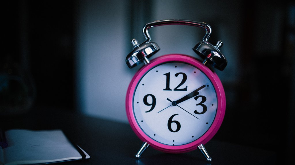 Evo kada POMERAMO SAT i kako to može UTICATI na ZDRAVLJE ⏰ | Red Portal