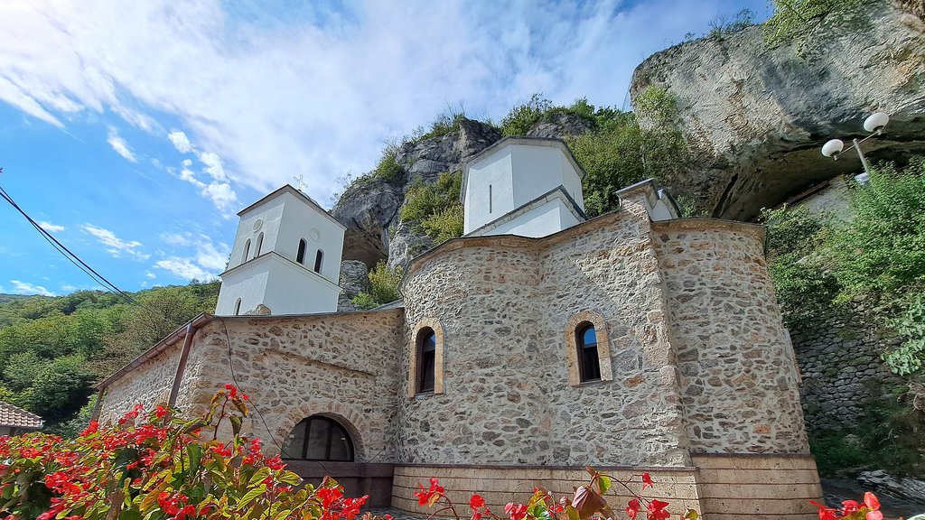Manastir Gornjak: Pravoslavni biser iz četrnaestog veka skriven u ...