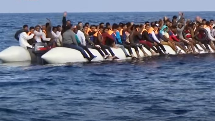 Oko 700 Migranata Spaseno Kod Južne Obale Italije Red Portal