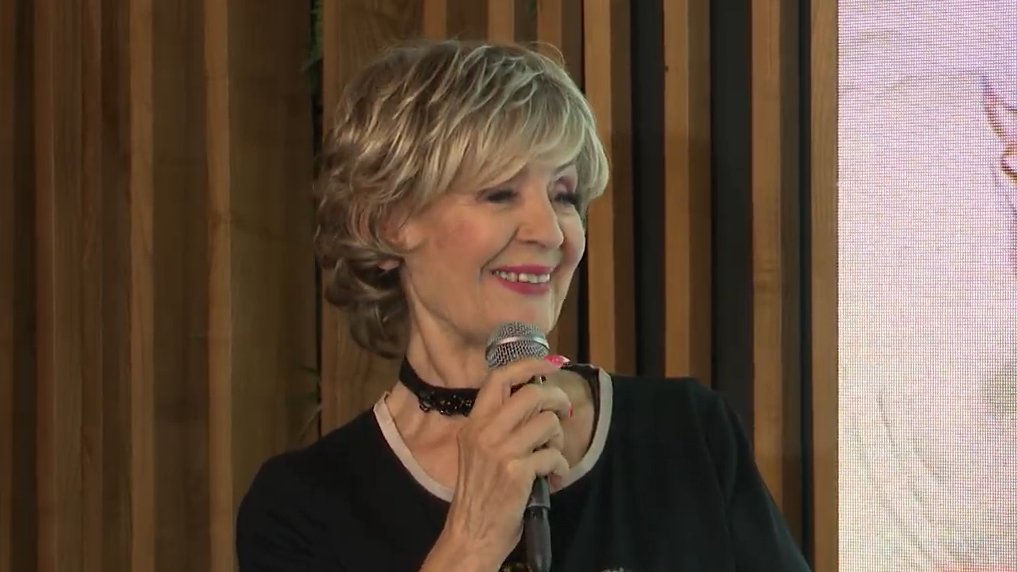 LEPA LUKIĆ ☝🏻 Moj OTAC imao ŠVALERKU koja se zvala LEPAVA, po njoj sam DOBILA IME 😂 | Red Portal