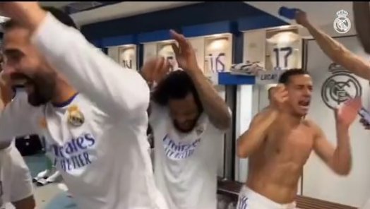 Fudbaleri REAL MADRIDA pevaju i igraju uz srpski hit KOKTEL LJUBAVI ⚽🎶 ...