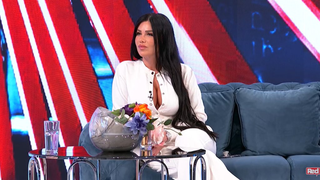 PITAM ZA DRUGA 📍 Rekla sam da volim pink boju i on mi je KUPIO PORŠEA 🚗😎 Stanijina želja za ...