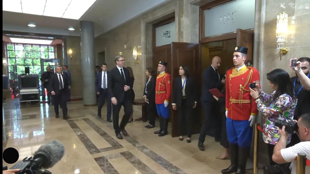 VUČIĆ STIGAO U PODGORICU: Prisustvuje inauguraciji Milatovića | Red Portal VUČIĆ STIGAO U PODGORICU: Prisustvuje inauguraciji Milatovića | Red Portal