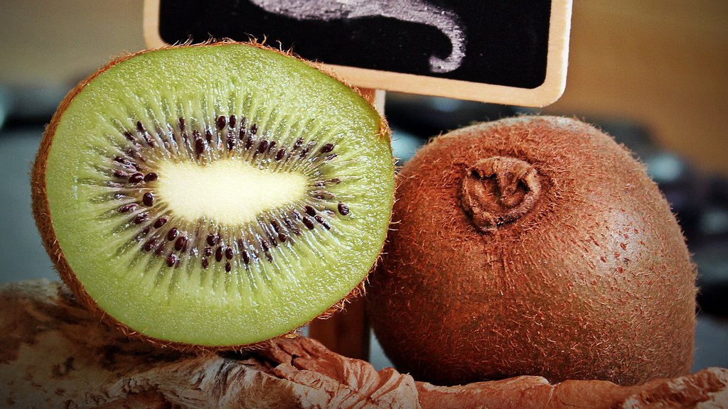 Evo zašto TREBA JESTI KIVI 😁 | Red Portal