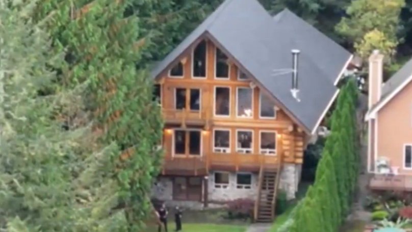 Ovo je kuća u kojoj je DEČAK (15) ub*o RODITELJE, BRAĆU i SESTRE 💔😔 | Red Portal