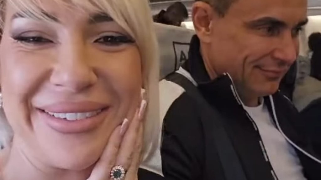 ZDRAVO SVIMA 🙋‍♀️ JOVANA JEREMIĆ se javila iz aviona neposredno pre poletanja za AMERIKU 🛫 | Red ...