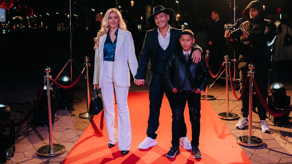 FILM NEDELJA: Spektakularna premijera životne priče Džeja Ramadanovskog ...