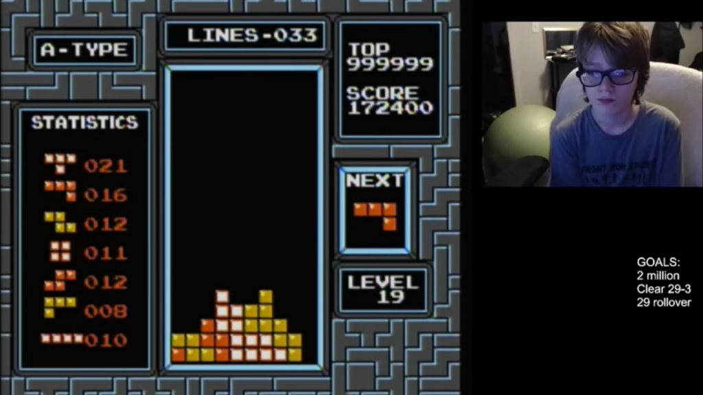 PRVI PUT OD OBJAVLJIVANJA PRE 34 GODINE: Tinejdžer uspeo da završi kultnu video igricu Tetris 👾🧩 ...
