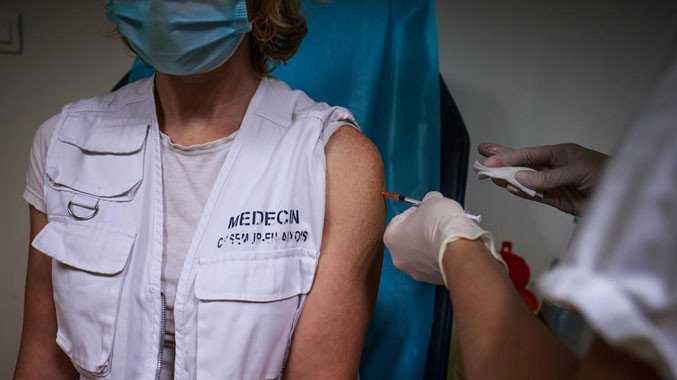 OBAVEZNA VAKCINACIJA za 40 posto ZAPOSLENIH! | Red Portal